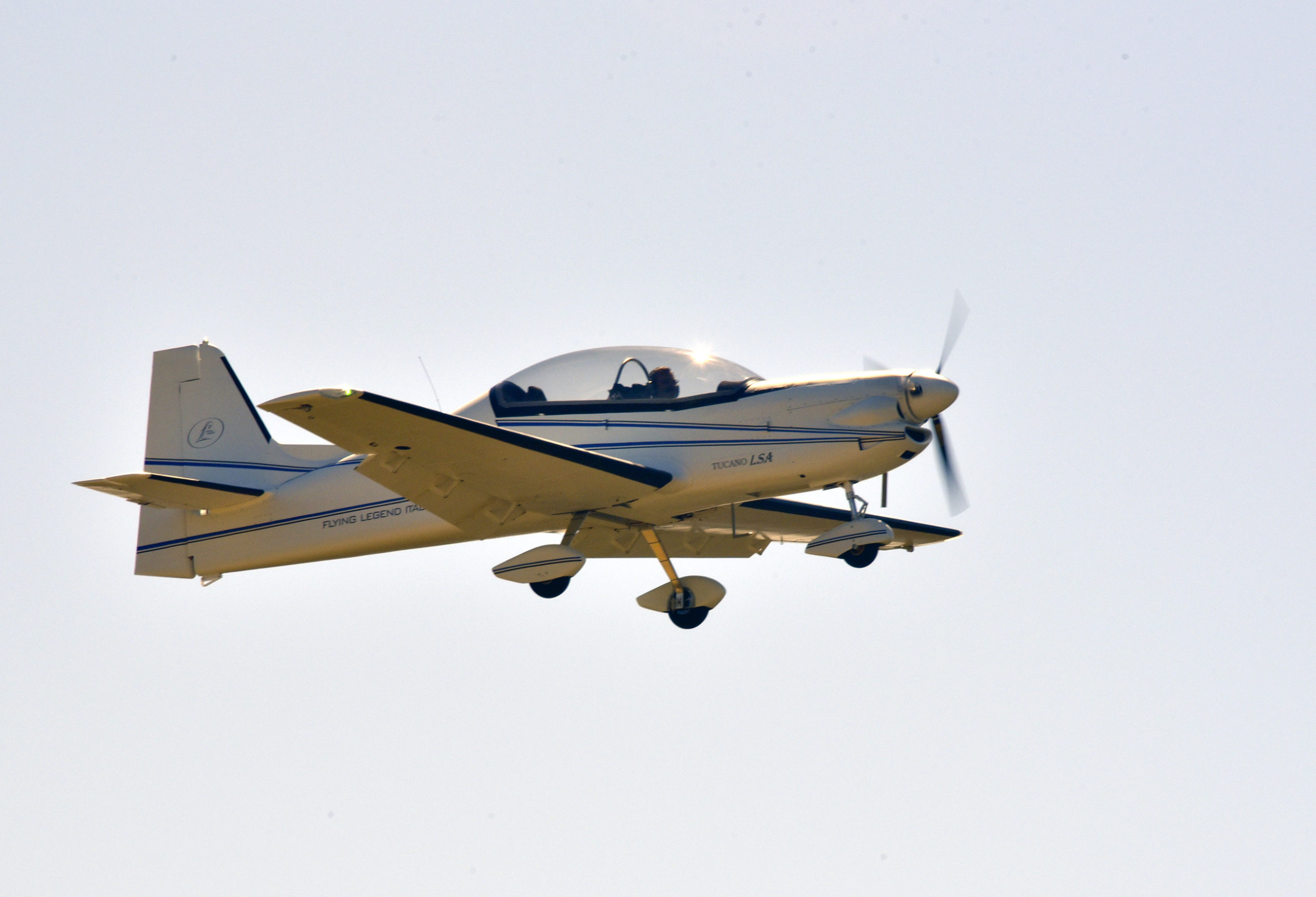 Flying Legend Tucano R - "Light Sport*"