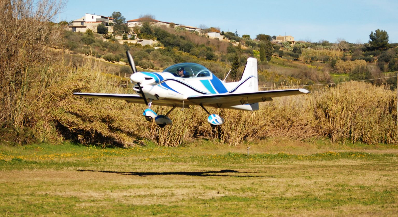 Flying Legend Tucano R - "Light Sport*"