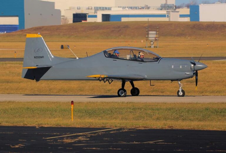 TP-150 Basic Tandem Trainer - Flying Legend