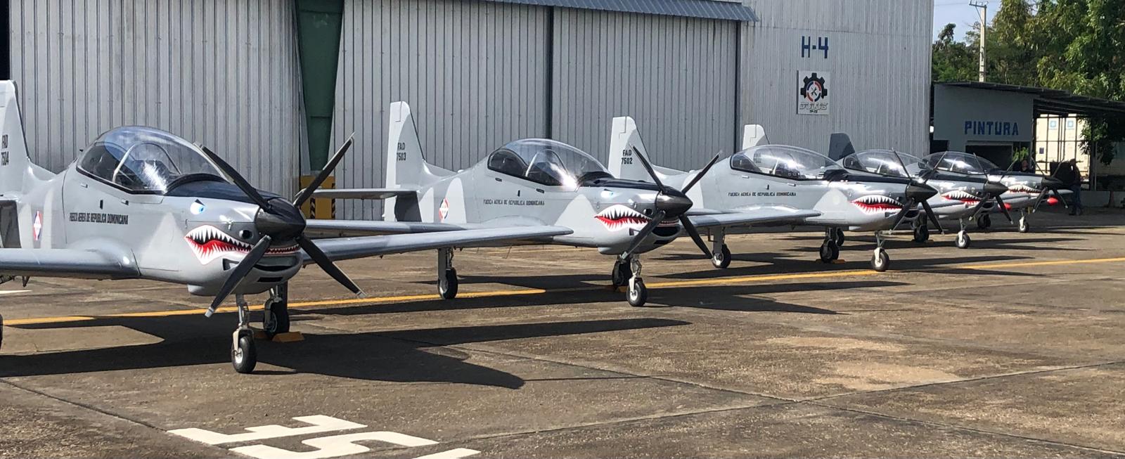 TP-150 (Dulus TP75) squadron in Dominican Republic - Flying Legend